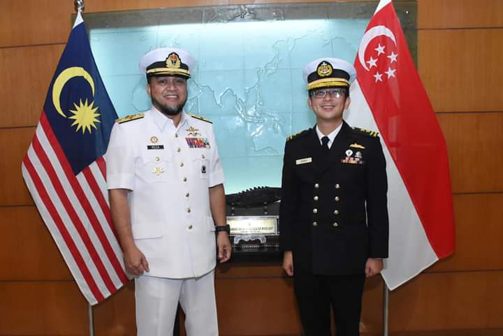 Visit by Singapore Chief of Navy Strengths Relationship between RMN and ...