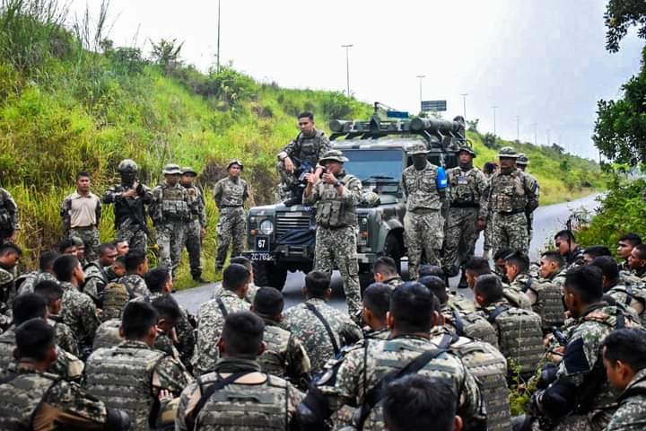 18 RMR (Para) Conducted Exercise LION RIMBA and Exercise LION CLAW - MY ...