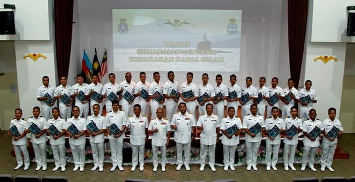 30 New RMN Submariners Graduated - MY Military Times