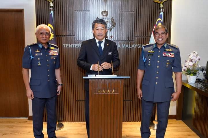 Minister of Defence's Official Working Visit to RMAF HQ - MY Military Times