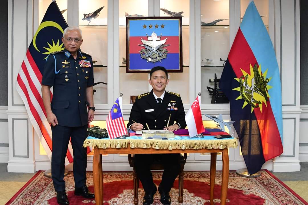 Singapore Chief of Defence Force Visits Malaysia - MY Military Times