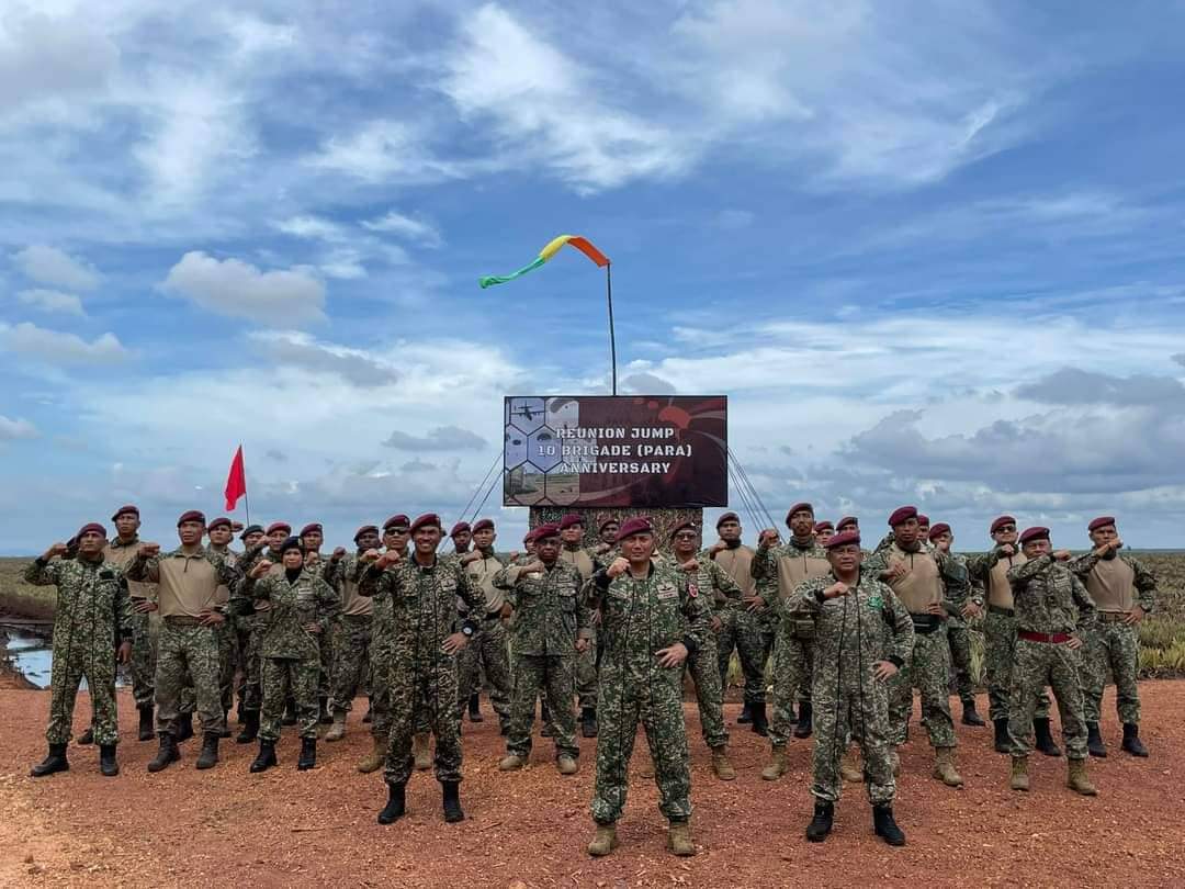 10th Brigade (Para) Celebrates 29th Anniversary with Reunion Jump - MY ...