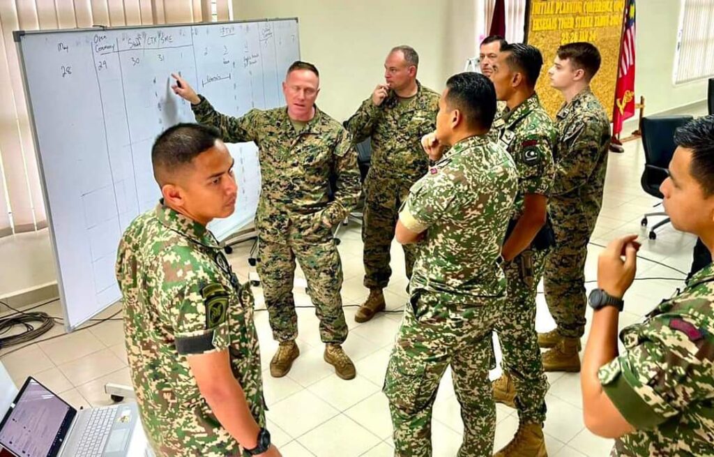 IPC and ISS Mark the Opening of Army and USMC Collaboration in Exercise ...