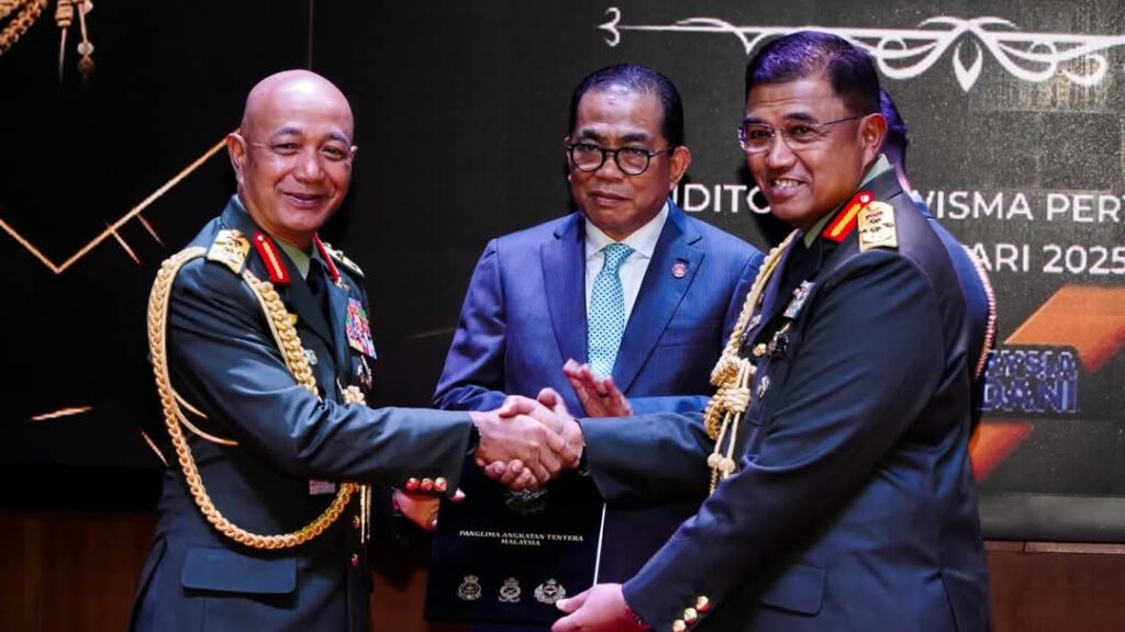 Malaysia Welcomes 23rd Chief of Defence Force in Official Handover ...